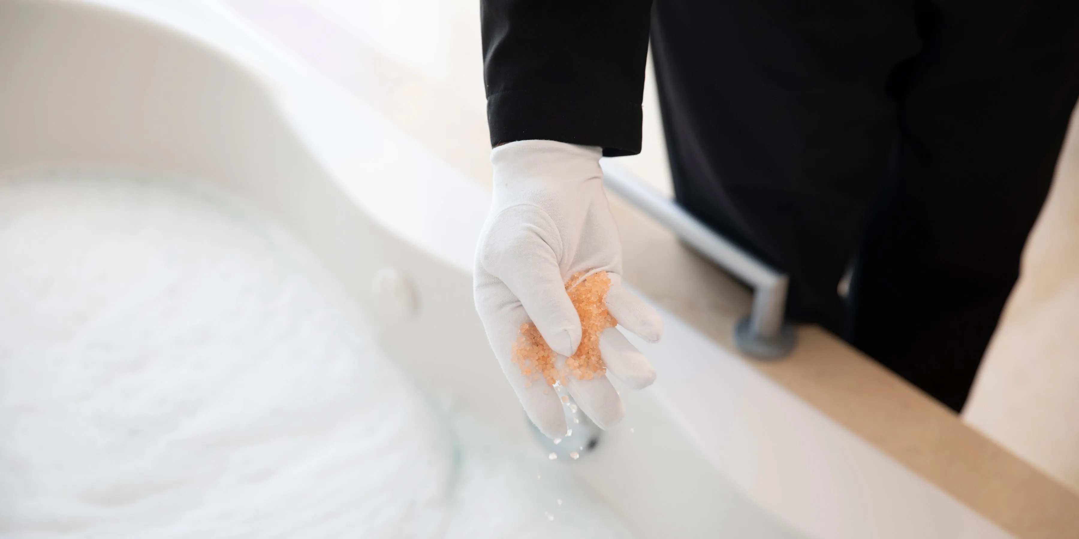 Meet our Exclusive Butler Service | Le Blanc Spa Resorts